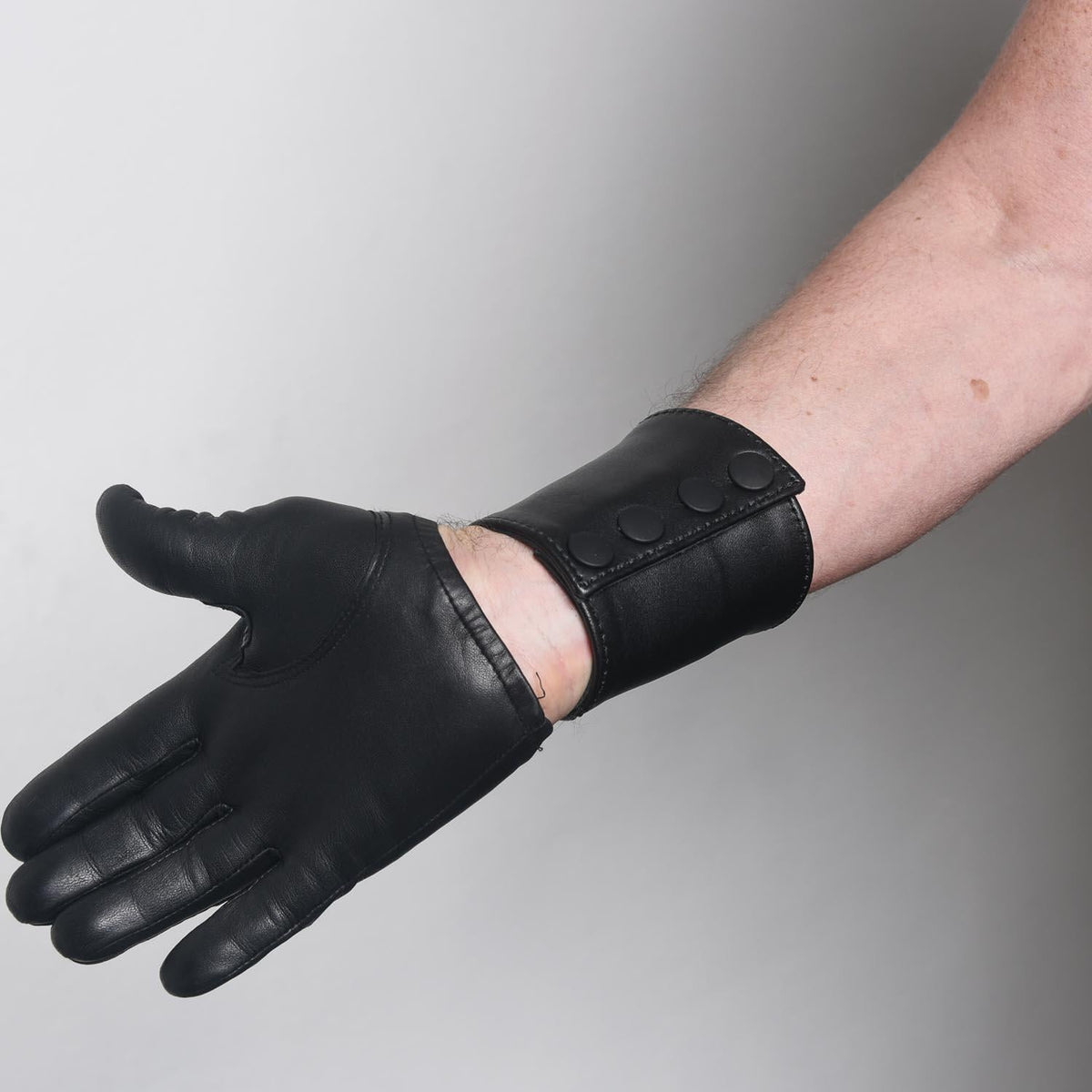 Leather Wrist Gauntlet Wallet | Rufstok – REGULATION